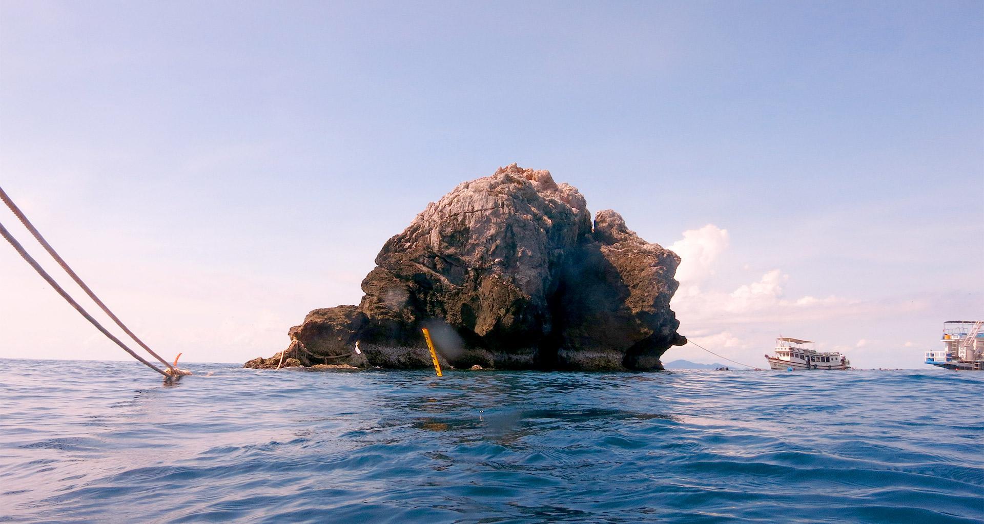Sail Rock Location For Dive Tours - The Dive Academy Samui
